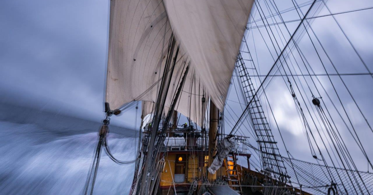 The first day at the Drake Passage | Bark EUROPA