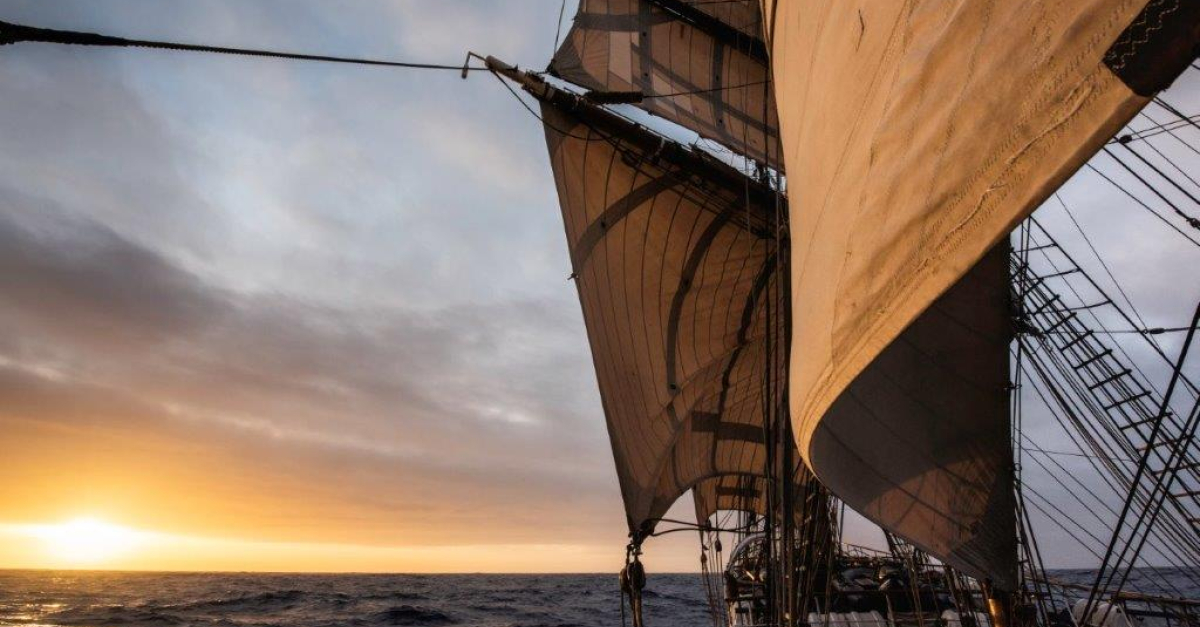 Good sailing day at the Drake Passage, getting to Antarctica (South ...